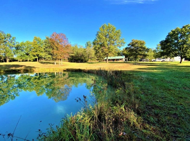 28 Acres with Cabin Hawk Ave. Bevier, MO