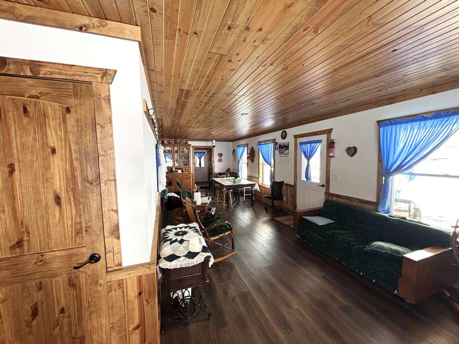 Stunning Hand-Crafted Amish Home — North of Anabel, Macon County, MO